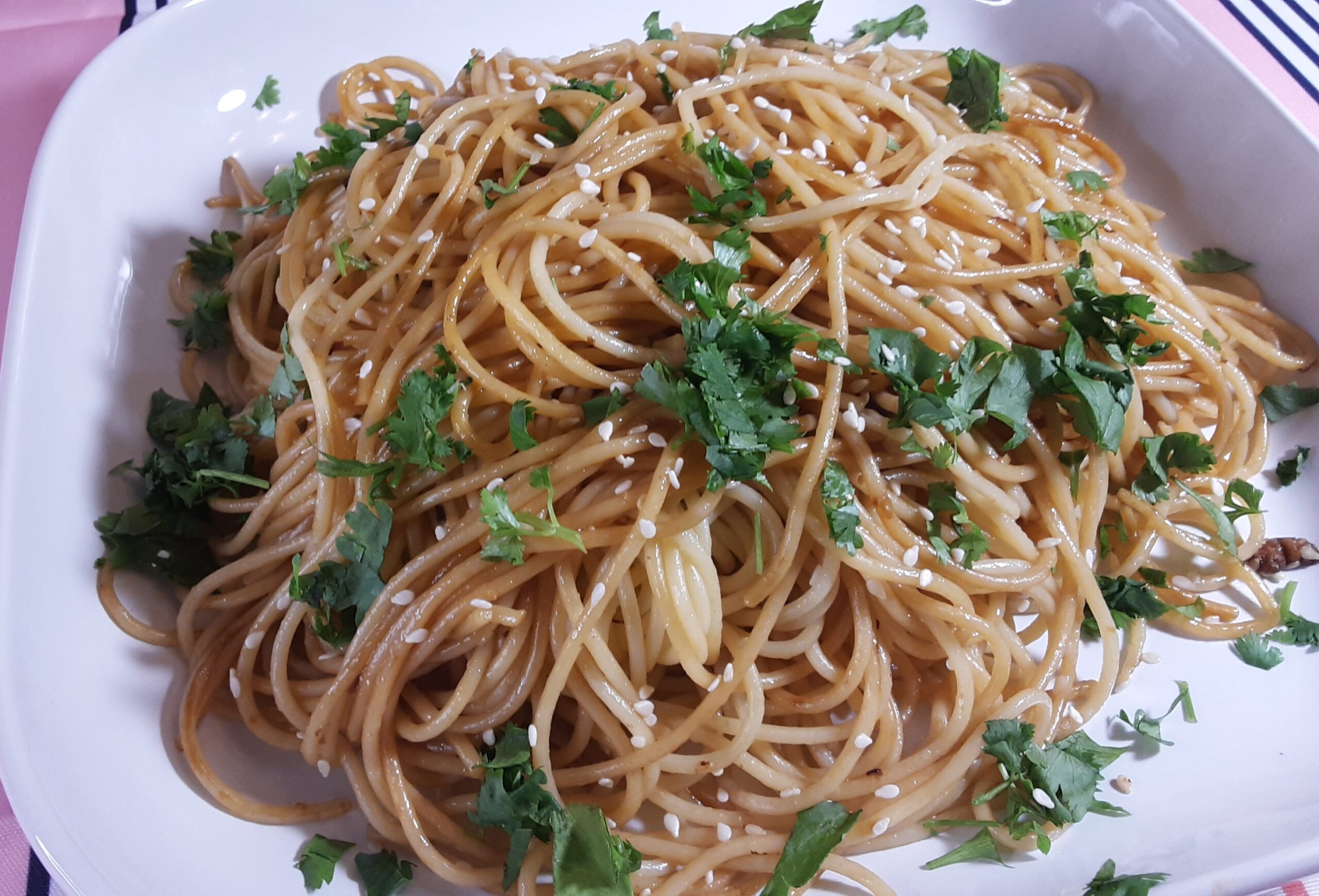 Garlic Sesame Lo Mein - Meats-Beets-Bubbles