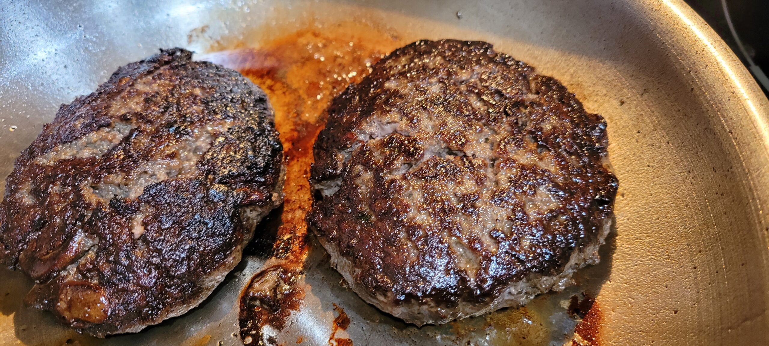 Mushroom Beef Burger - Meats-Beets-Bubbles