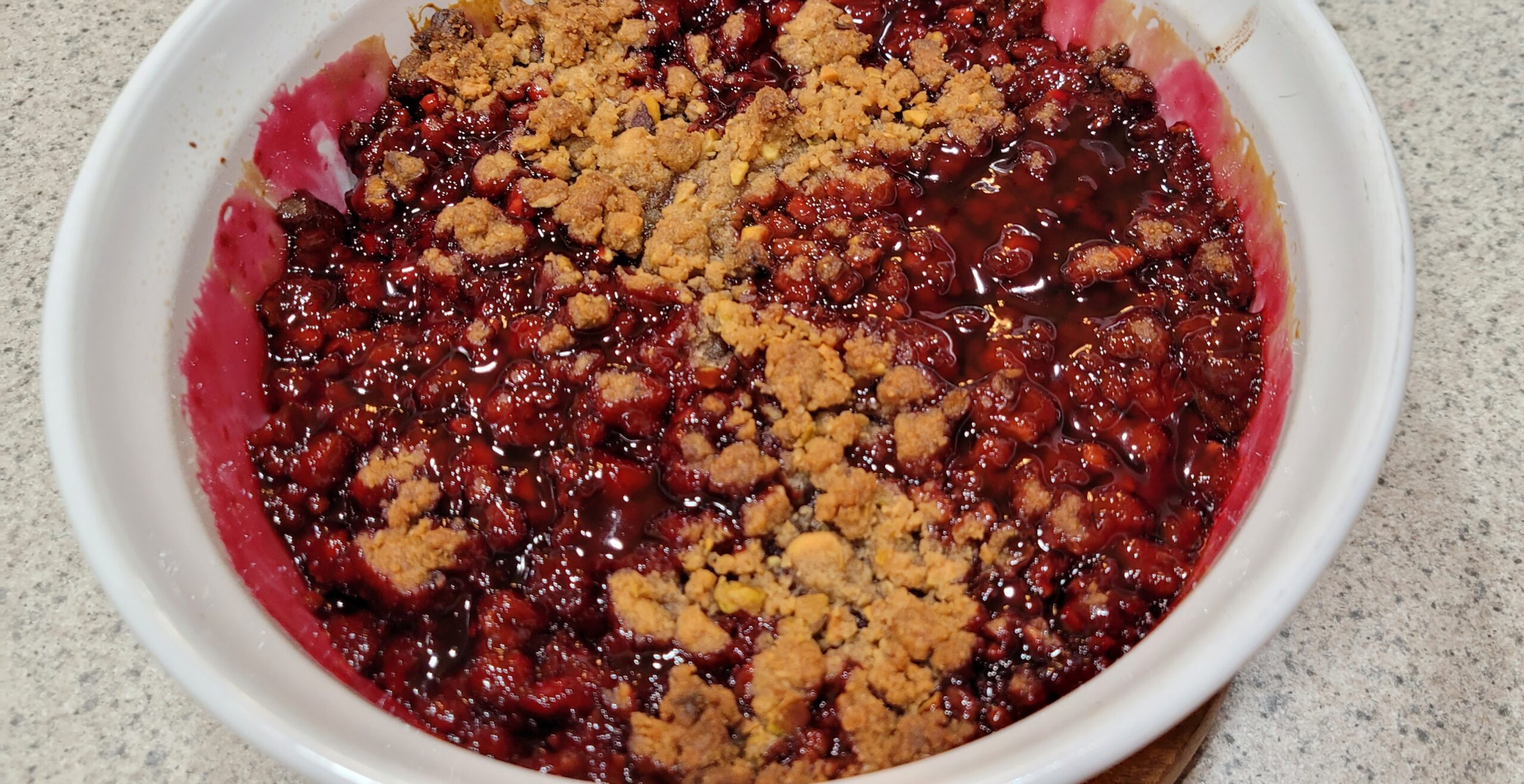 Cherry Pistachio Crumble - Meats-Beets-Bubbles